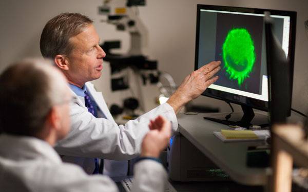 Scripps Orthopedic Surgeon Receives National Award